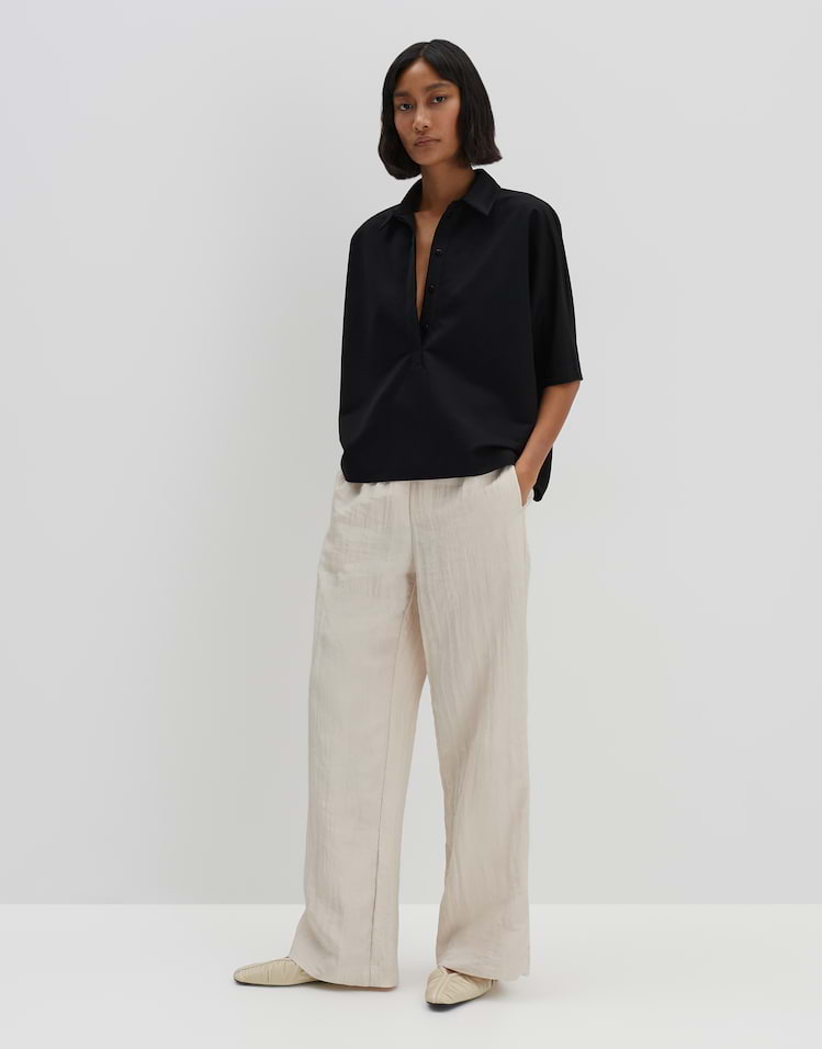 Stoffhose Cevil texture beige online bestellen | someday Online Shop