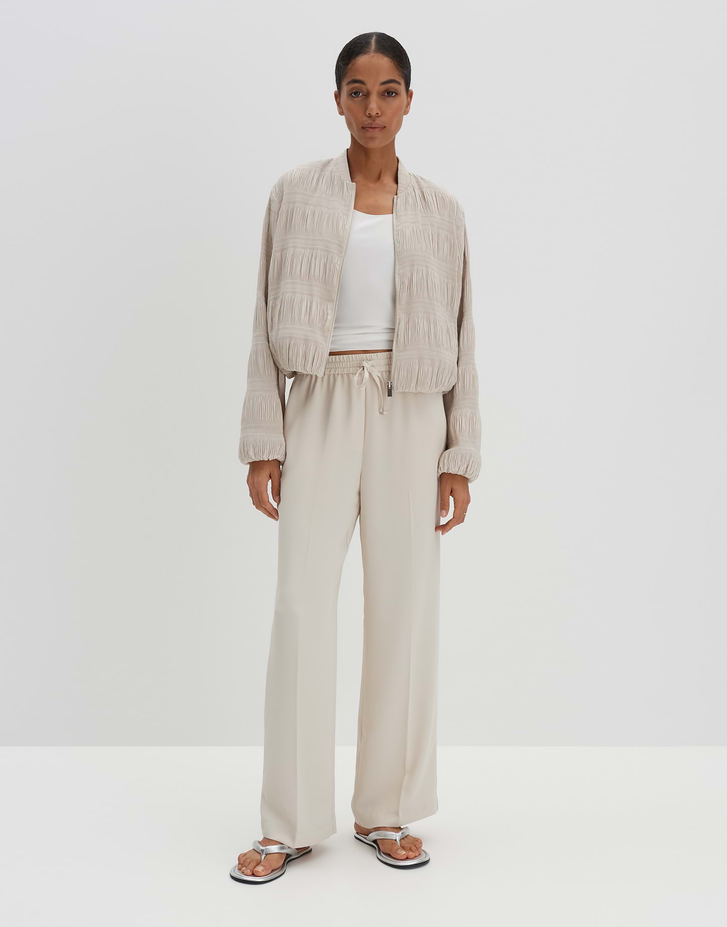 Stoffhose Cevil detail beige online bestellen | someday Online Shop