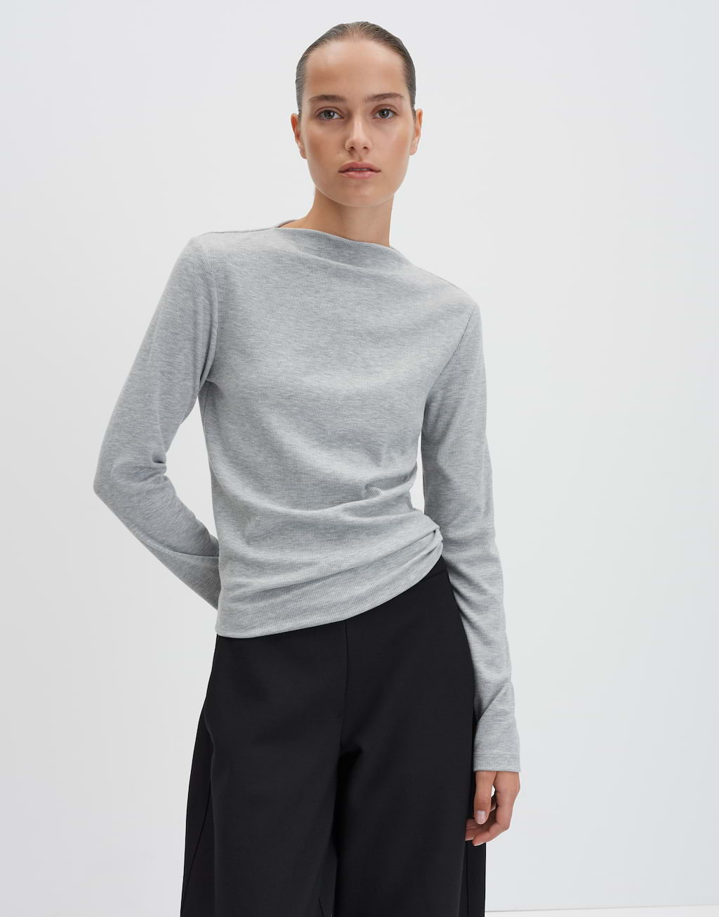 Langarmshirt Kelea grau online bestellen | someday Online Shop