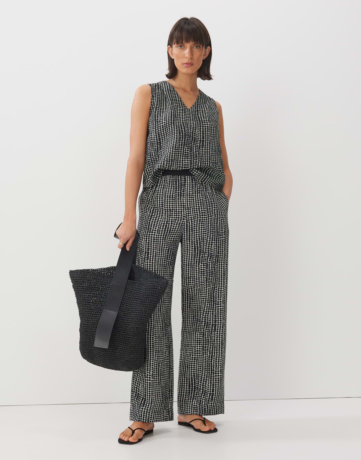 Wide Leg Pants Cevil resort schwarz online bestellen | someday Online Shop