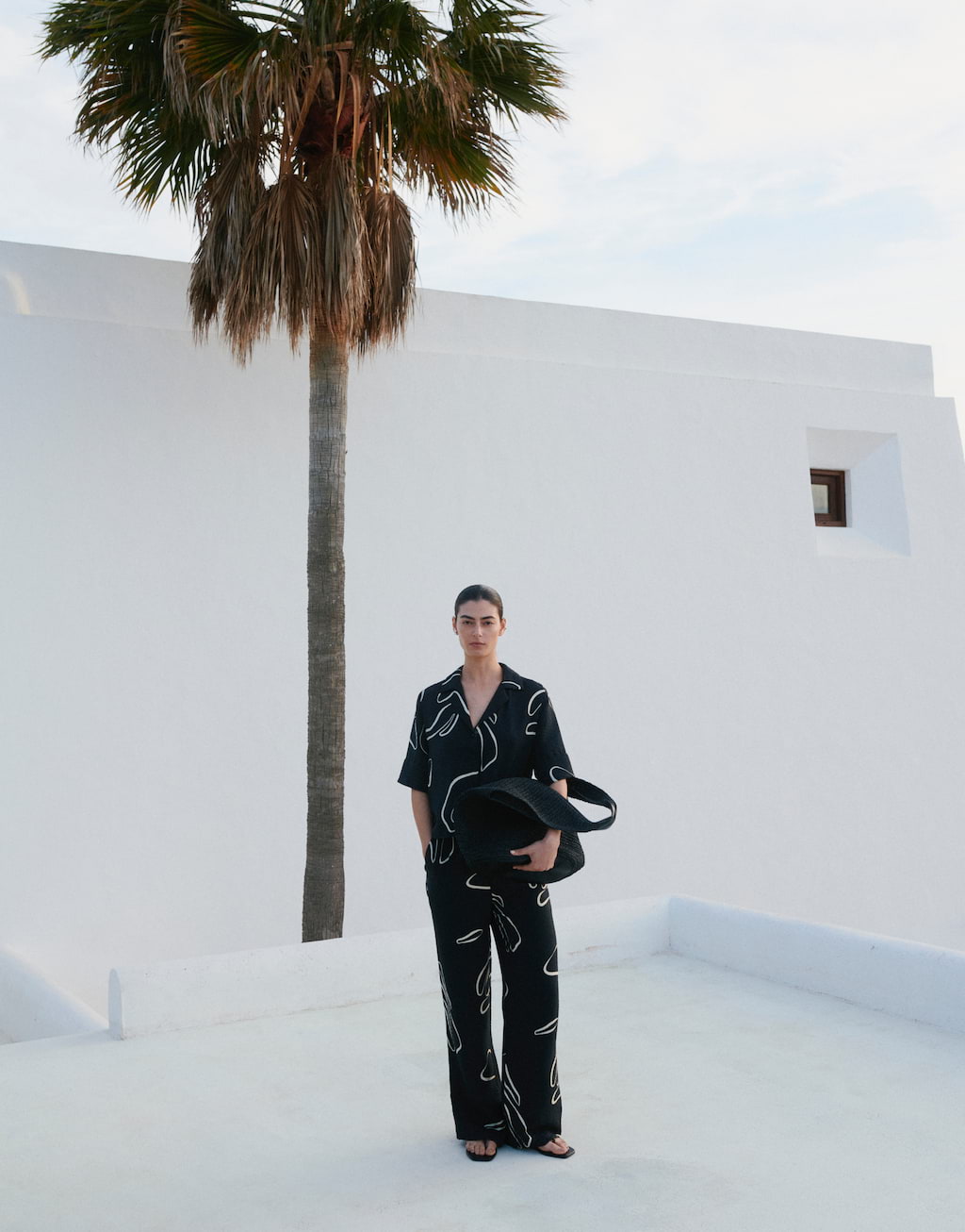 Wide Leg Pants Cevil nature schwarz online bestellen | someday Online Shop